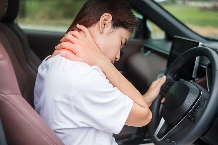 15 Common Causes of Neck Pain You Should Know - V Cure