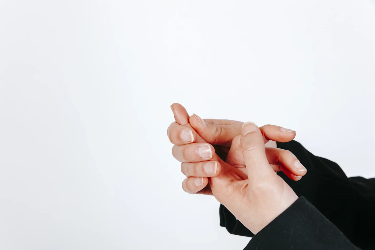 Swan Neck Deformity Exercises and A Complete Recovery Guide - V Cure